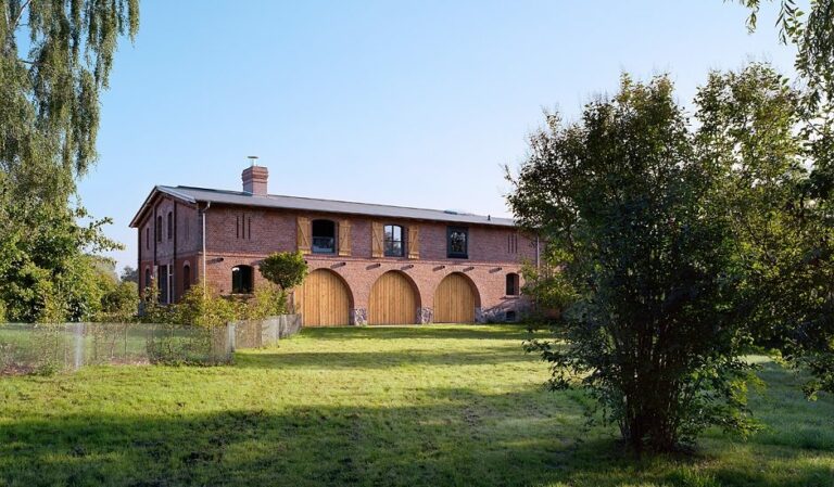 Rote Scheune – HOLIDAYARCHITECTURE