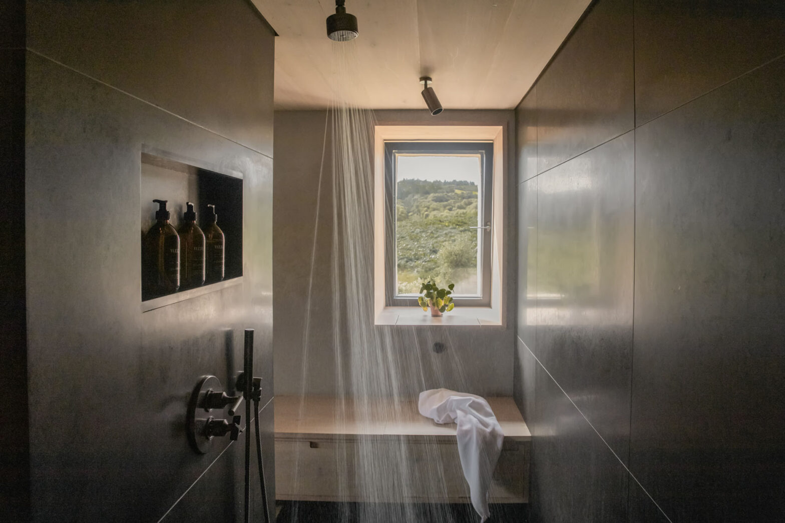 Kyle House in North Sutherland, Tongue | holidayarchitecture