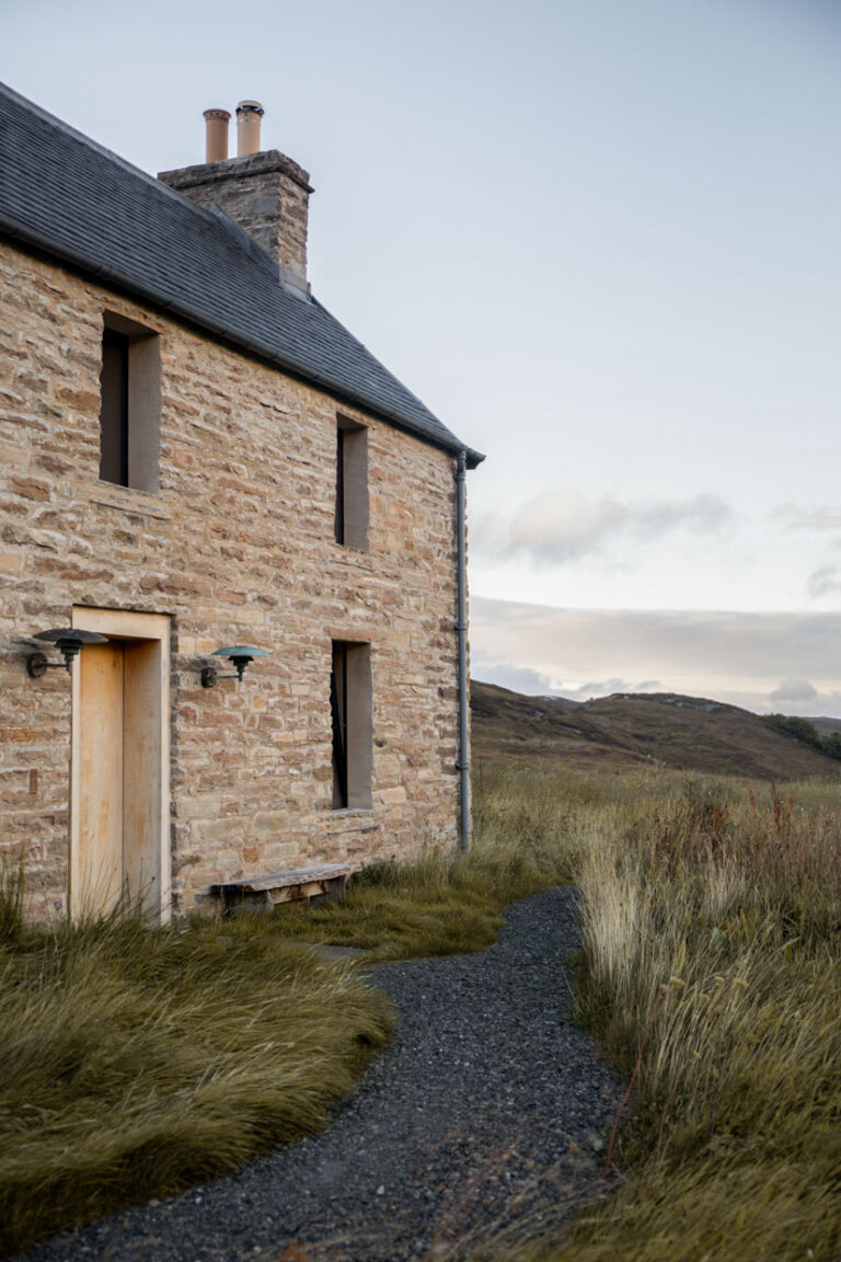 Kyle House in North Sutherland, Tongue | holidayarchitecture