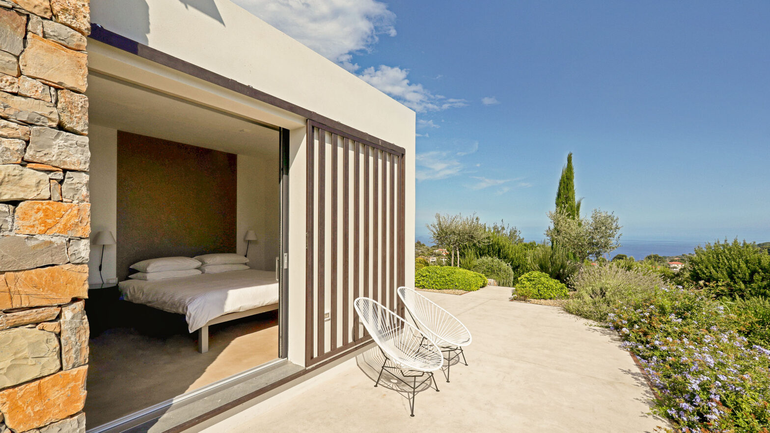 Eremo in Liguria, Imperia | holidayarchitecture