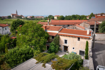 Kambra in Karst, Pliskovica | holidayarchitecture