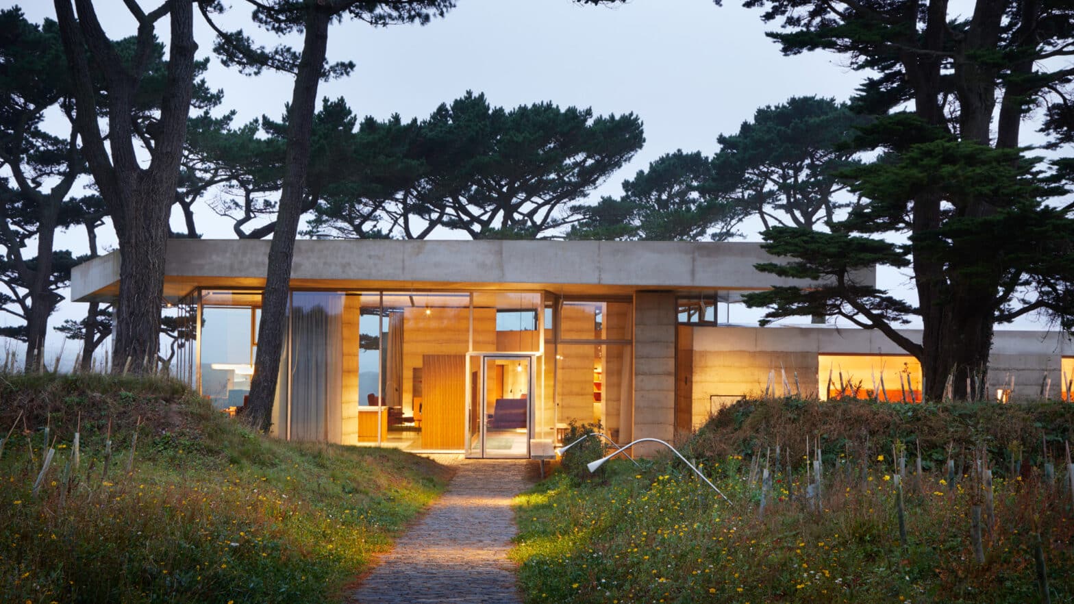 Secular Retreat in Devon, Chivelstone | holidayarchitecture