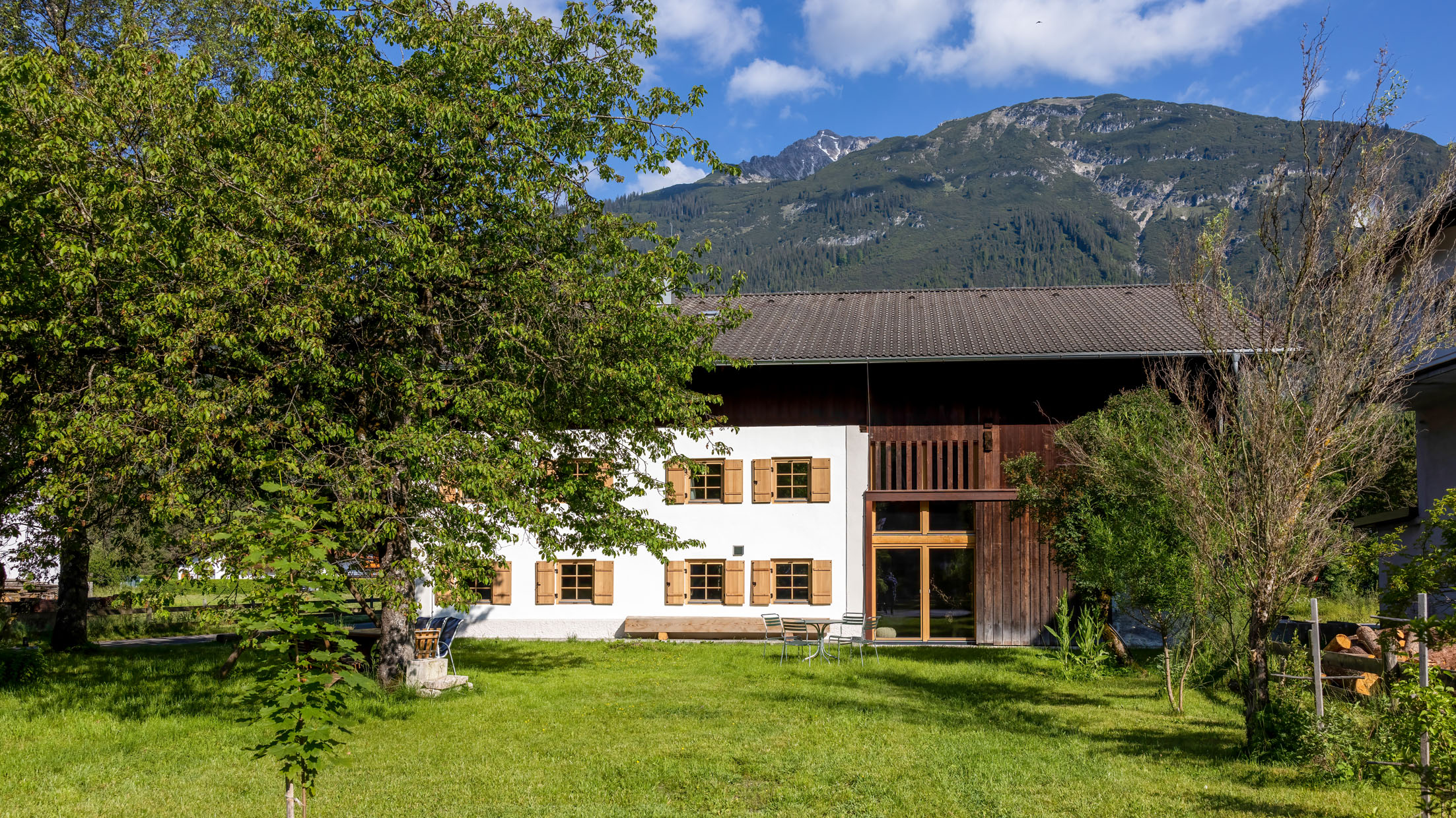 Haus Greates in Tyrol, Lech Valley, Forchach | holidayarchitecture