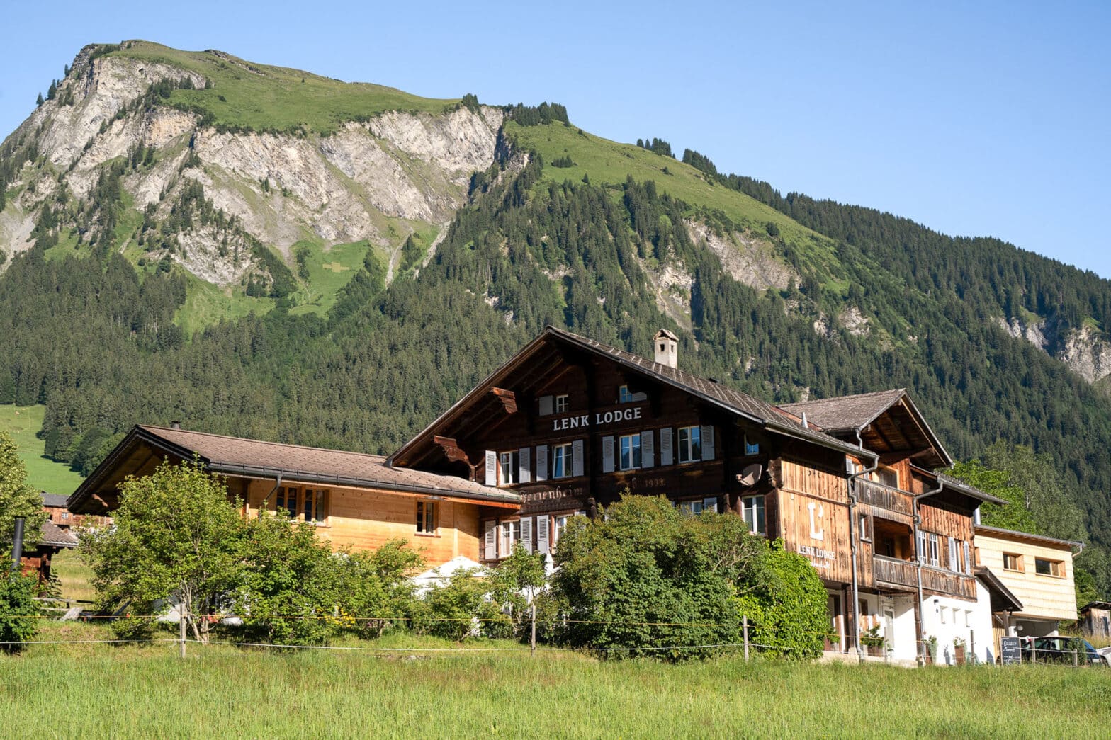 Lenk Lodge in Bernese Oberland, Lenk im Simmental | holidayarchitecture