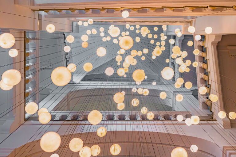 SPACE: Amtsalon in | holidayarchitecture