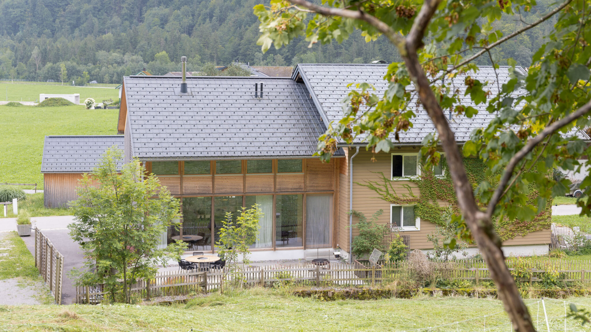 Secular Retreat in Devon, Chivelstone | holidayarchitecture